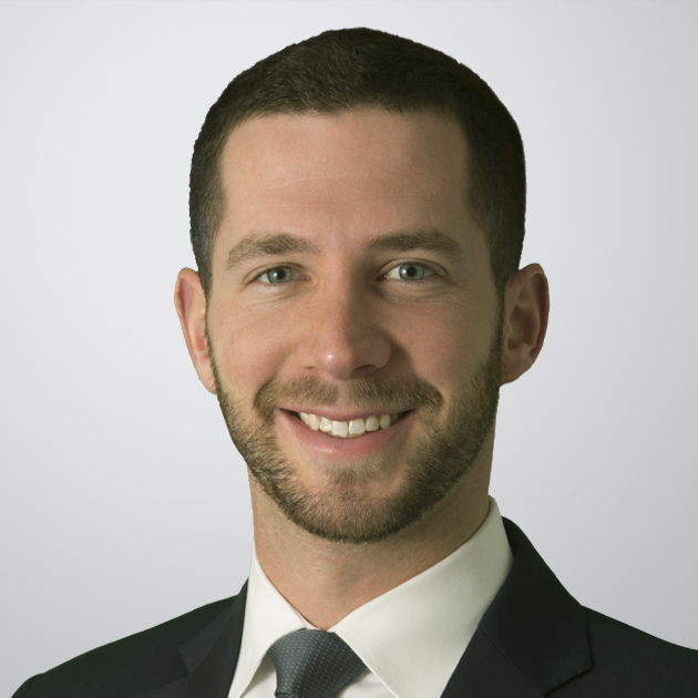 Benjamin Genn | Professionals