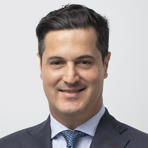 Gabriel Ruiz | Professionals